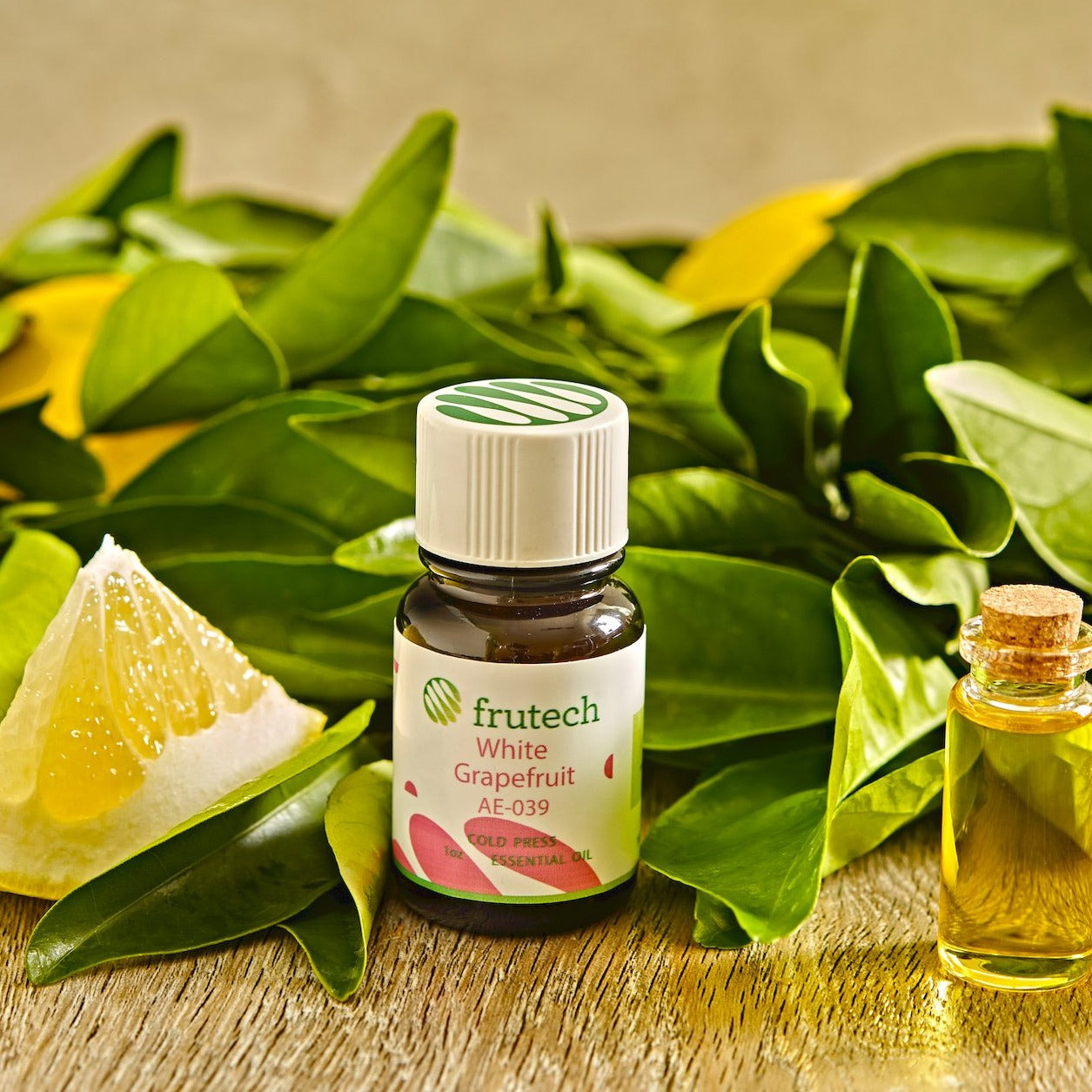 White Grapefruit Cold Pressed Essential Oil – Frutech International ...